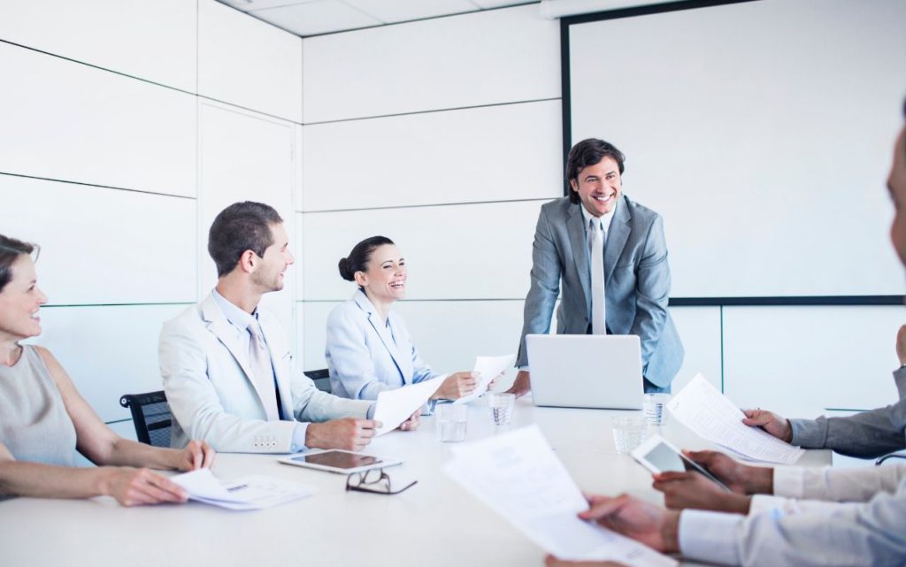 Strategies to Manage and Track Multiple Projects Efficiently